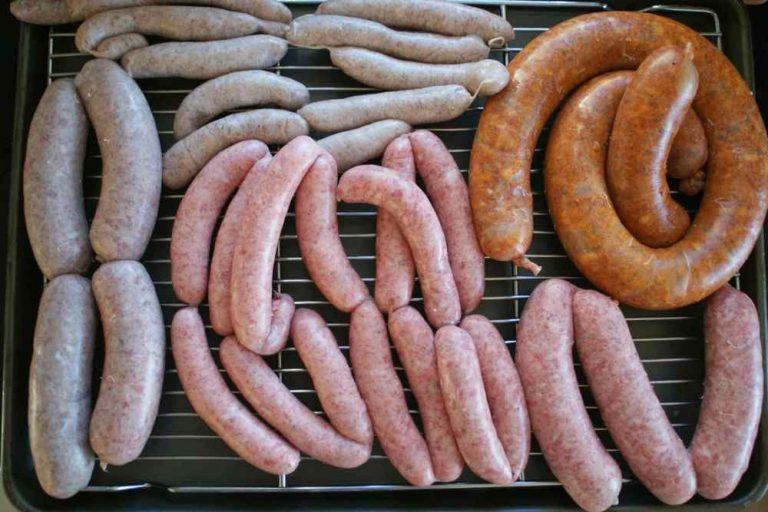 How Long To Boil Sausage - Cooking Sausages Properly So They’re Not Raw ...